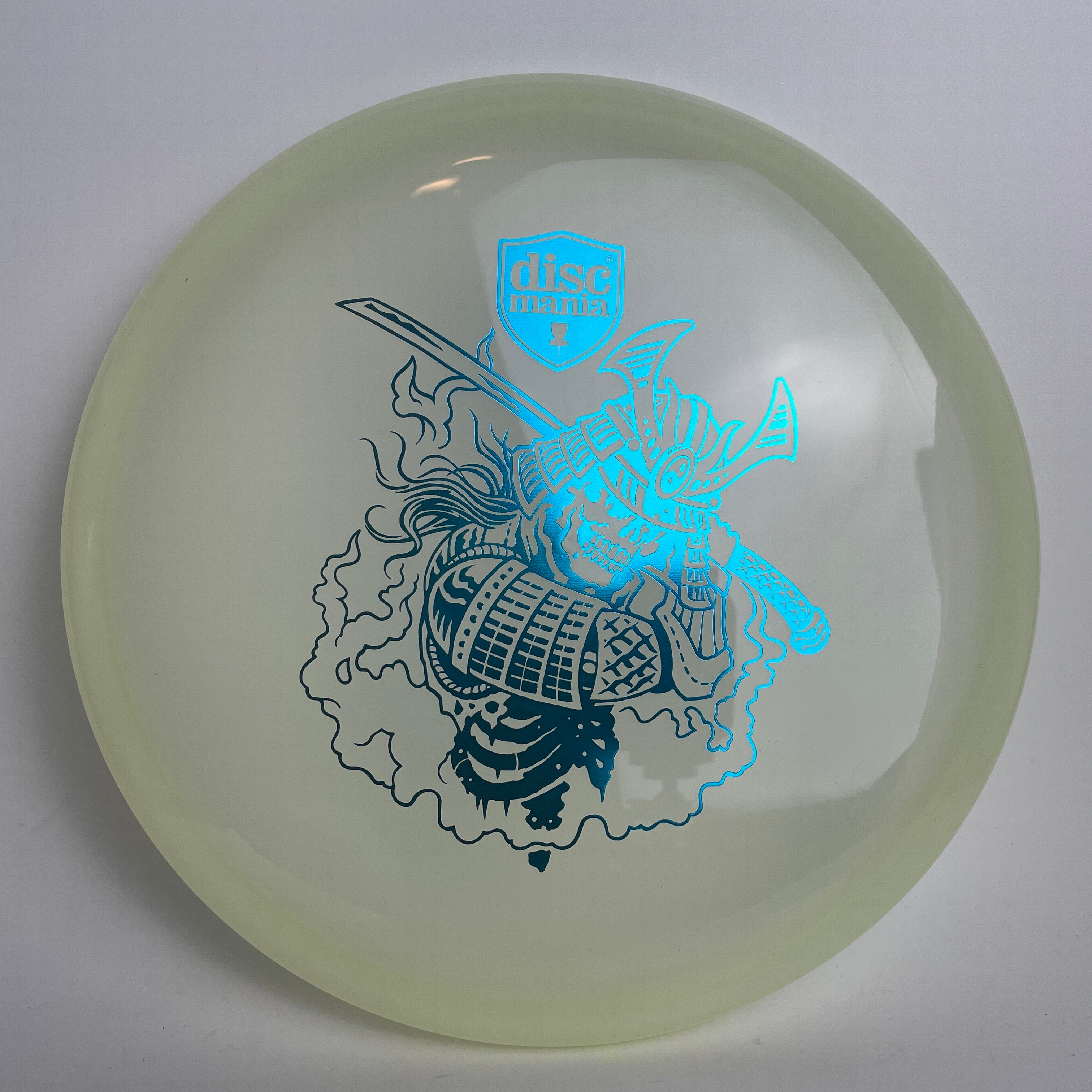 Discmania Active Premium Glow Shogun – Chain Reaction Disc Golf Supply